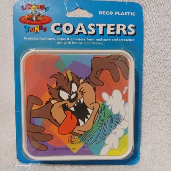 Warner Bros. | Other | Vintage Looney Tunes Beverage Deco Plastic ...